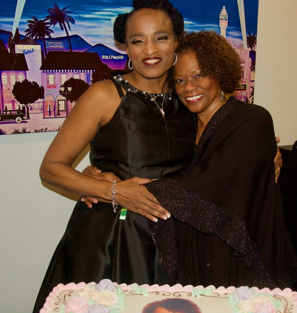 The 18th Annual Starlight Serenade Benefit Concert Honoring Legendary ...