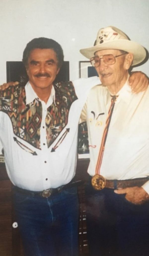 Hollywood Forever Unveils Burt Reynolds Monument…Academy Museum of ...